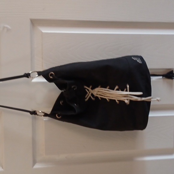 Roxy | Bags | Roxy Black Hobo Shoulder Bag White Lace Up Draw String ...